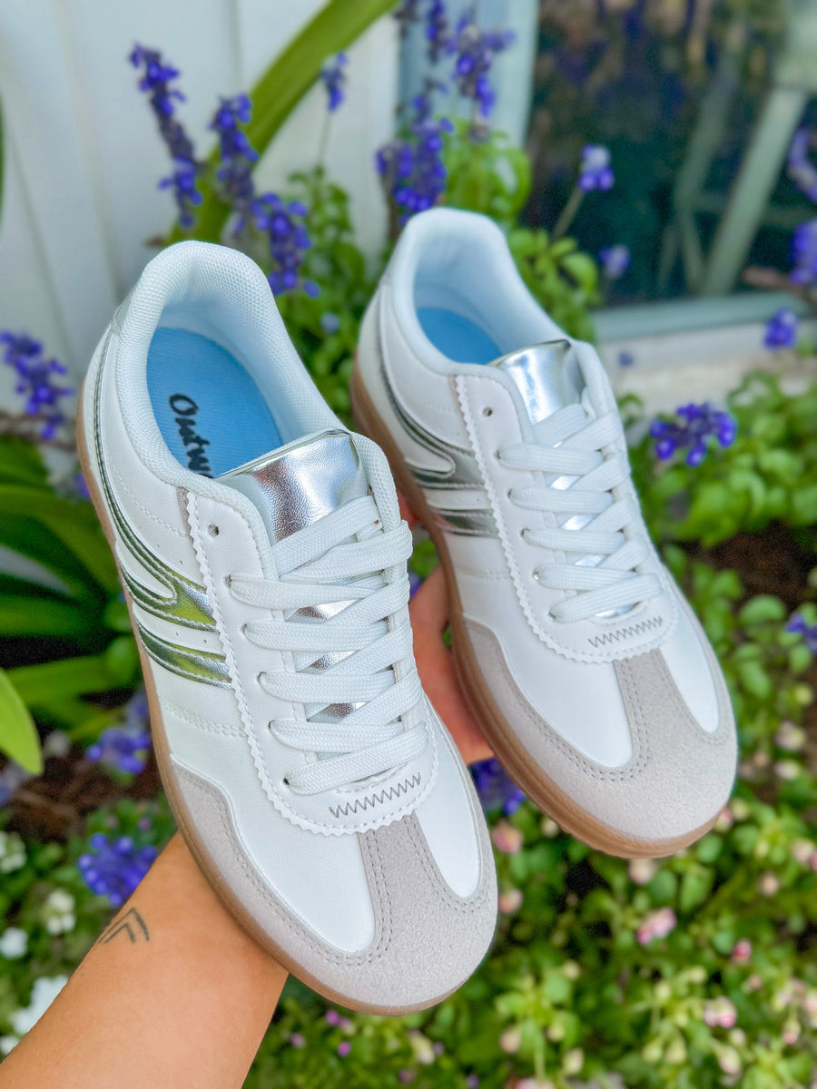 Radiant Steps Silver Sneakers – Boot Country